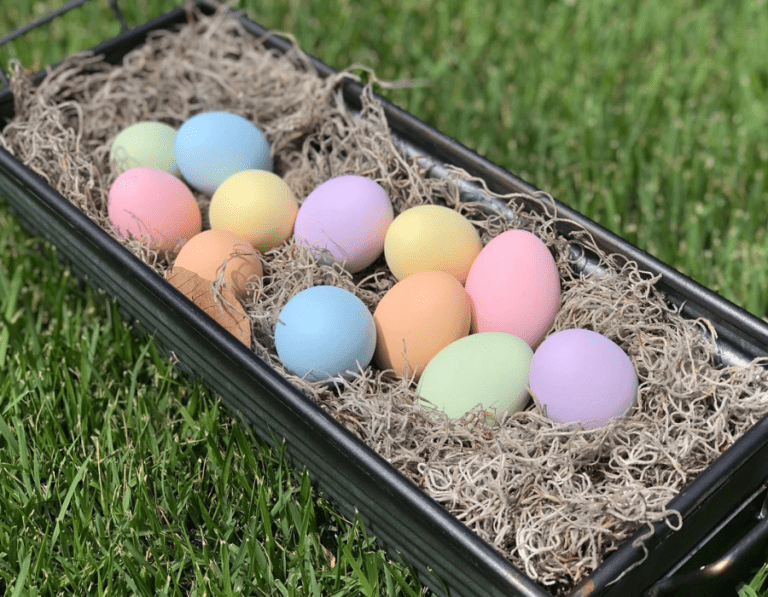 27 Best Outdoor Easter Decorations Ideas For Porch and Yard - I Luve It