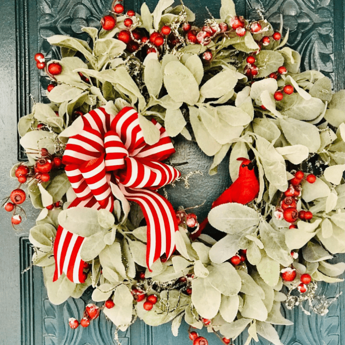 50 Beautiful Christmas Wreaths For Your Front Door - I Luve It