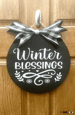 33 Dollar Tree DIY Christmas Door Hangers - I Luve It